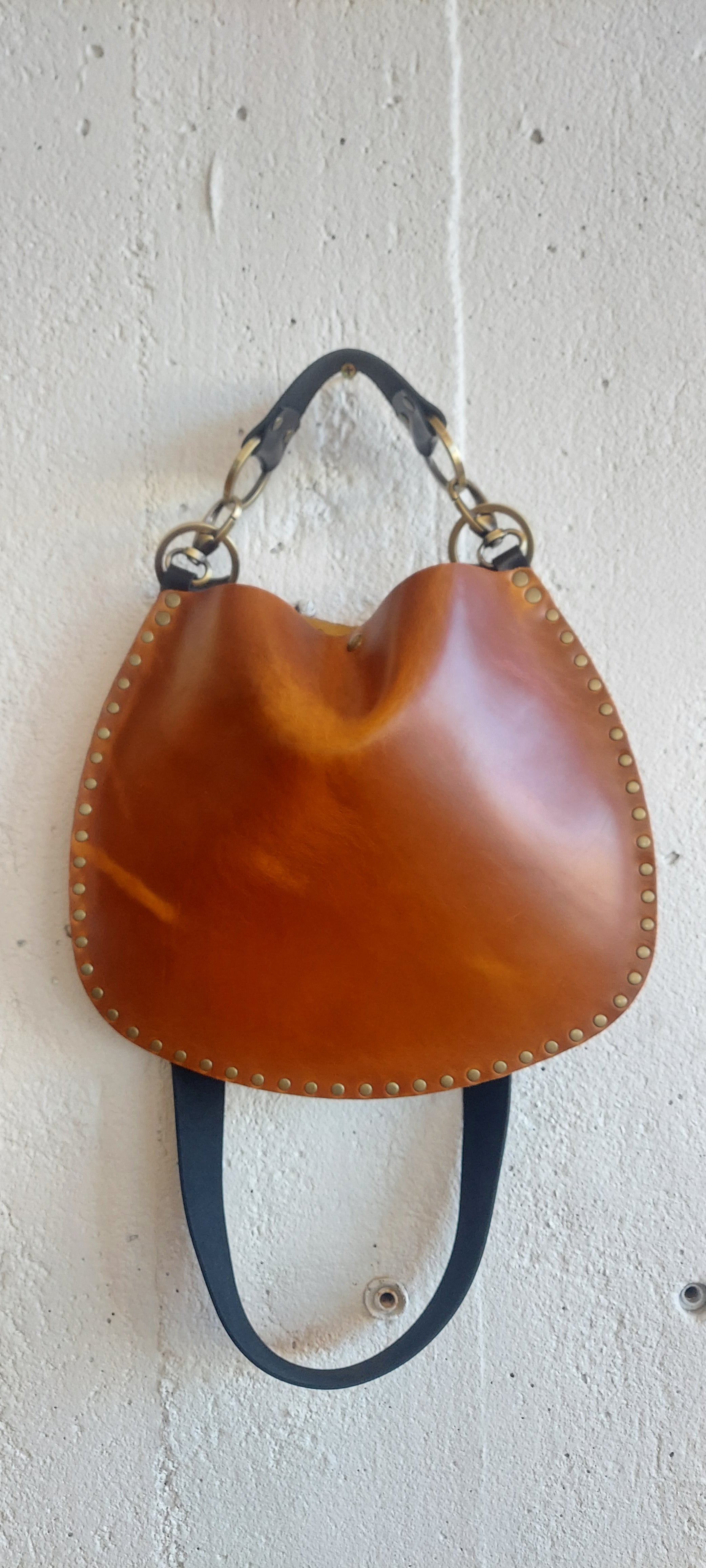 Medium X-Body | Caramel – Rebellion Bags